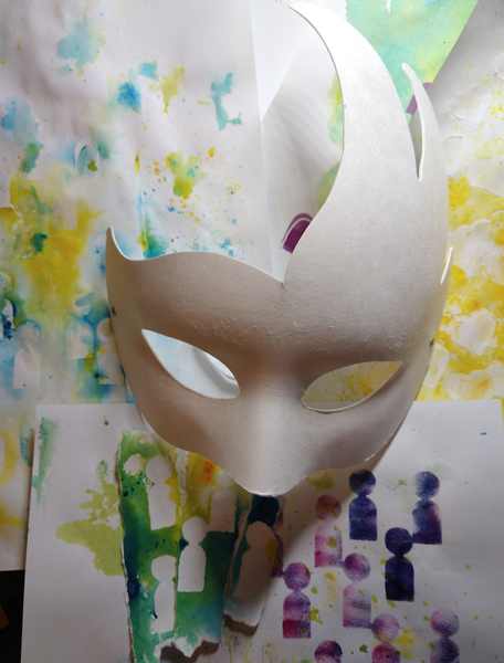 StencilGirl Talk: Masked for Fat Tuesday Grocery Shopping & Pet Walking