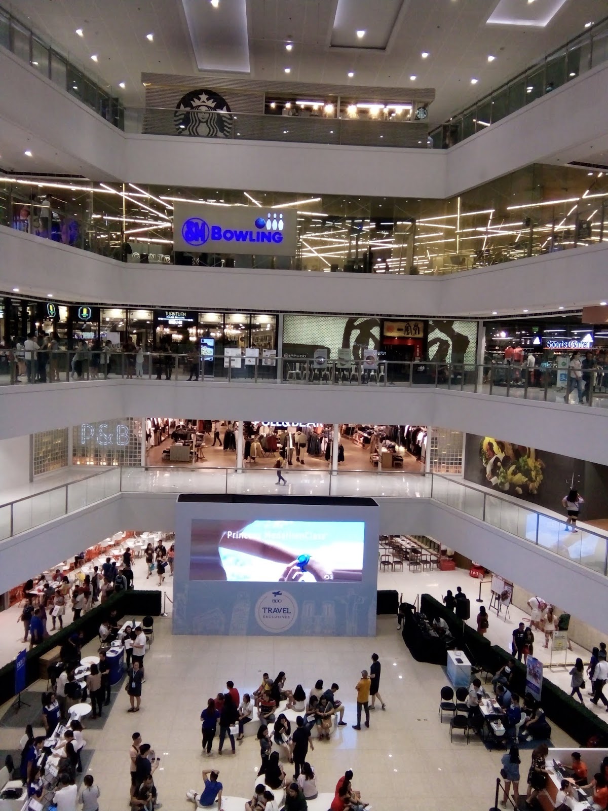 Mega Fashion Hall SM Megamall
