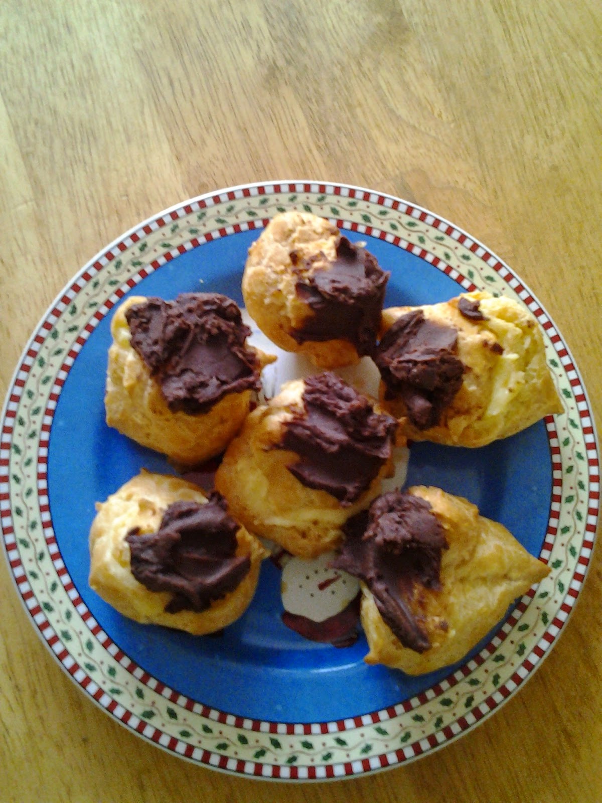 Yankee-Belle Cafe: How to Make Cream Puffs... And Delight Everyone!