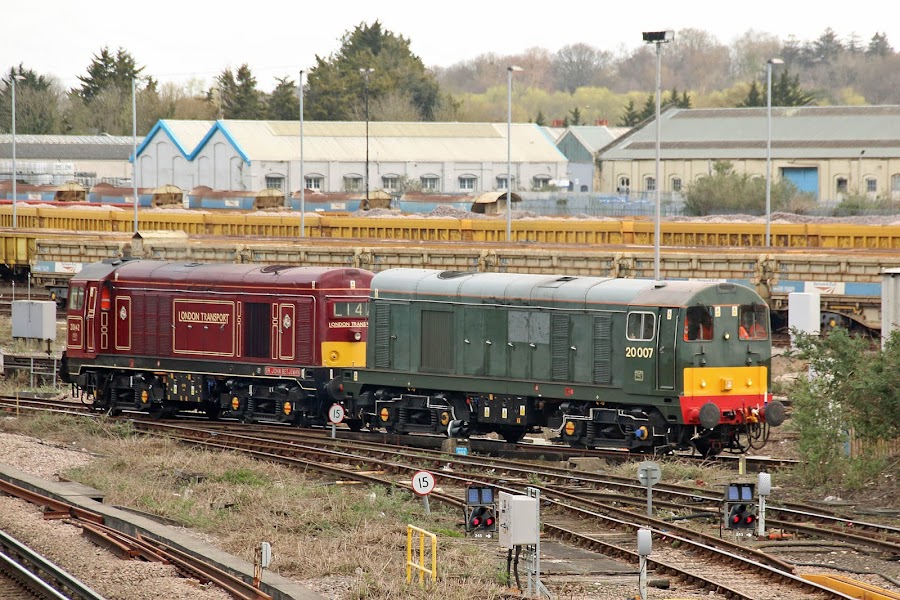 47s and other Classic Power at Southampton: Class 20s into Eastleigh ...