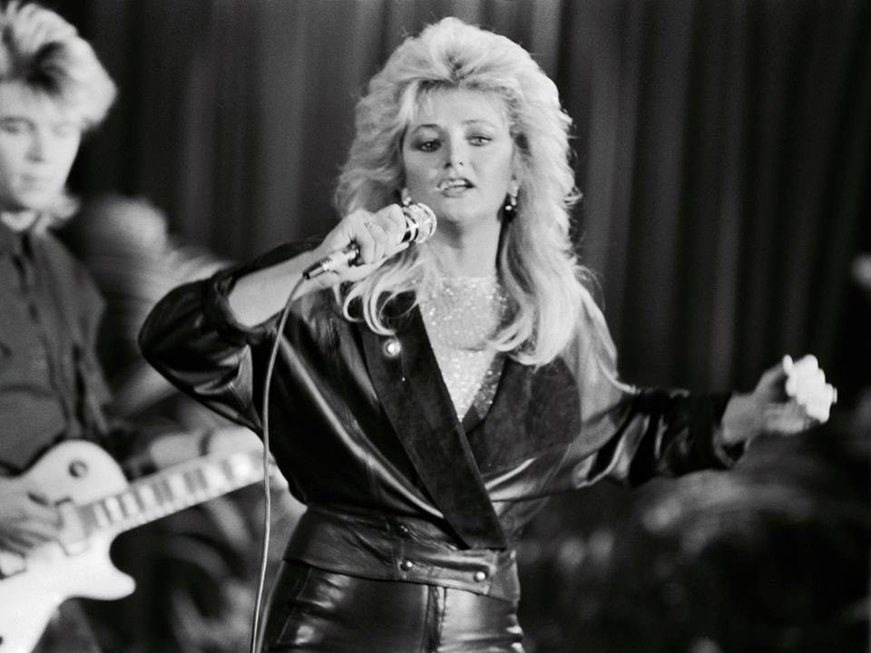 Hoy cumple 69 años la gran Bonnie Tyler | Long Play 80