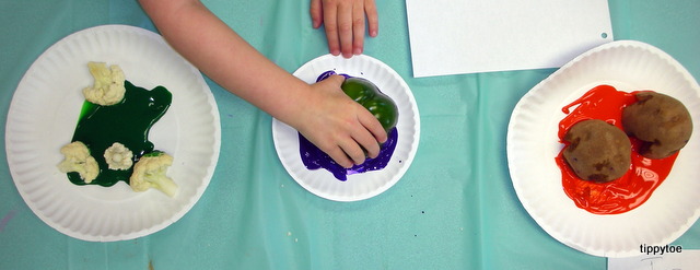 Tippytoe Crafts: Vegetable Prints