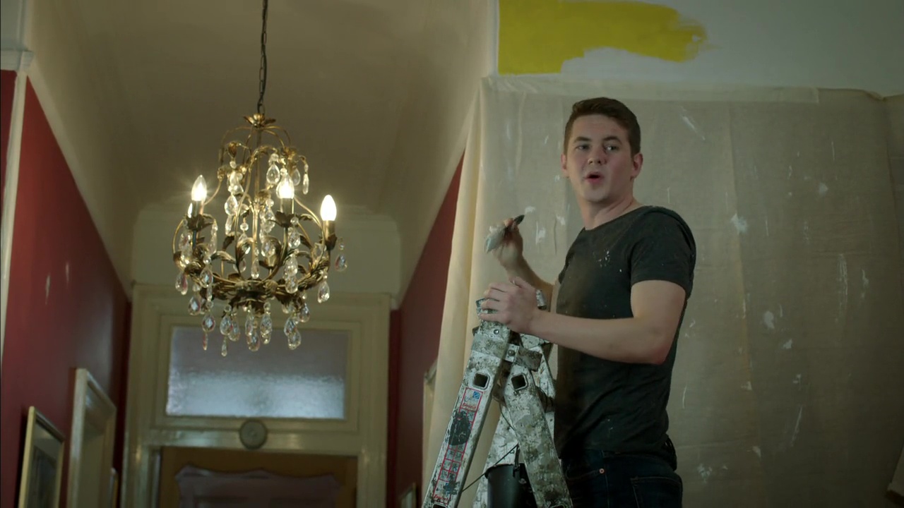 ausCAPS: Sean Verey shirtless in Pramface 3-02 "Tinker, Tailor, Lobster"