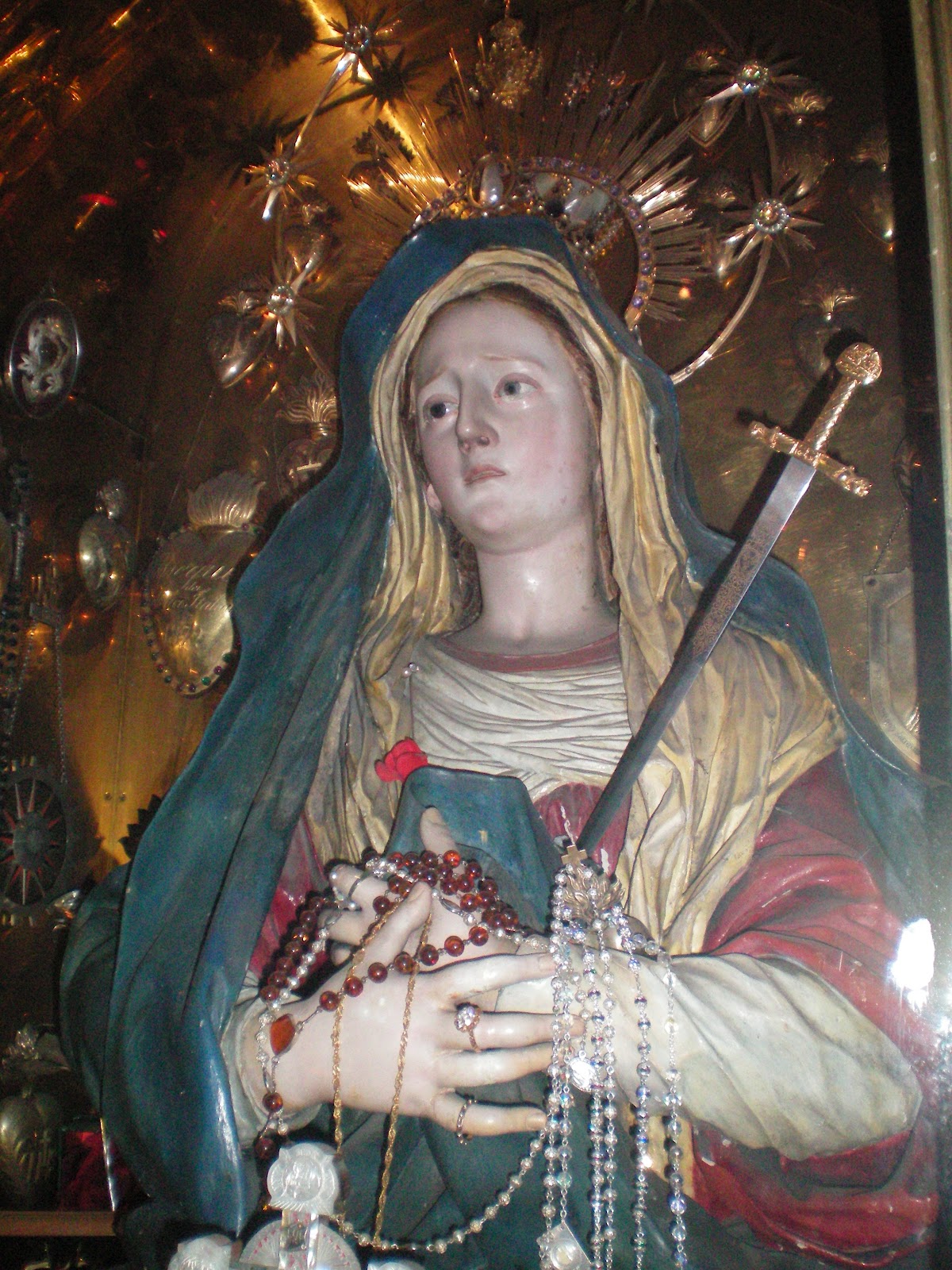 Santa Maria Yang Berdukacita - Katolisitas Indonesia