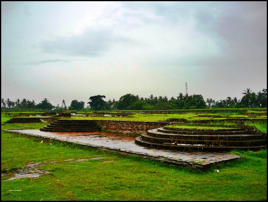 leer van de geschiedenis: SEKILAS MENGENAI KERATON SUROSOWAN