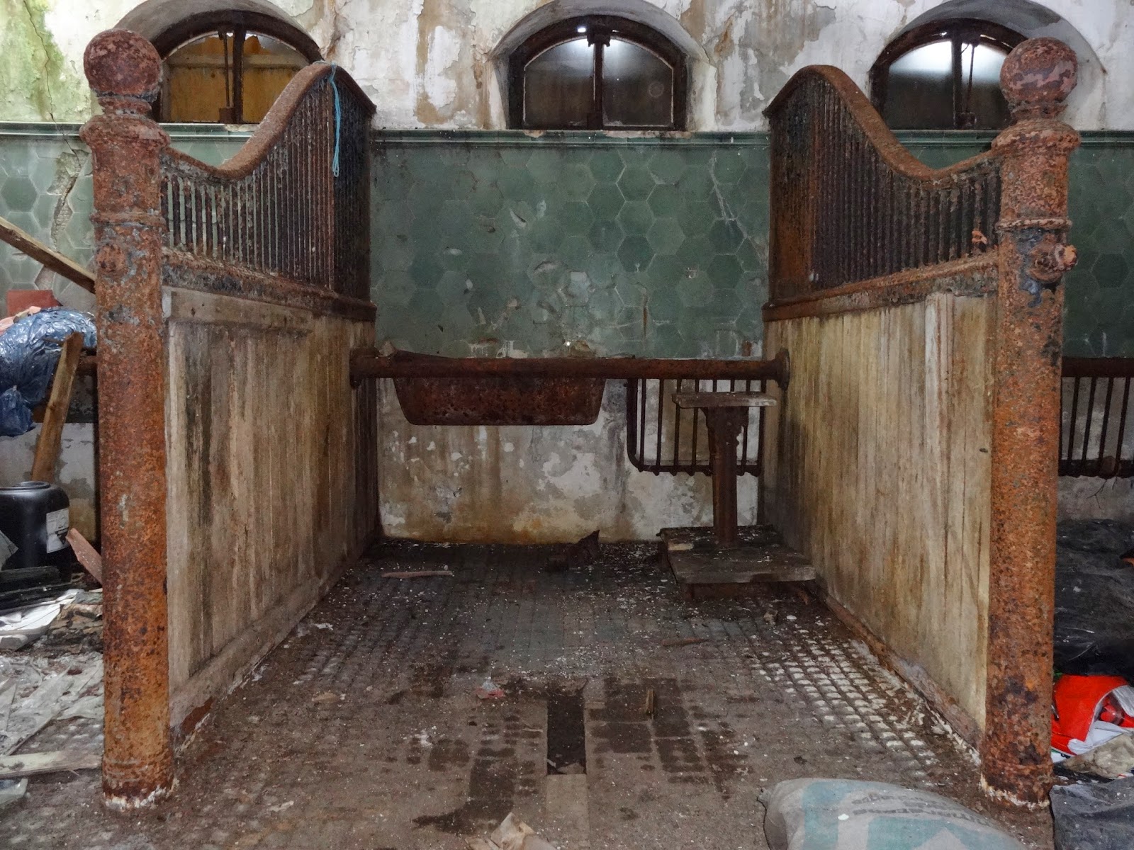 CUBO ET EXCUBO: Coo Palace, Borgue