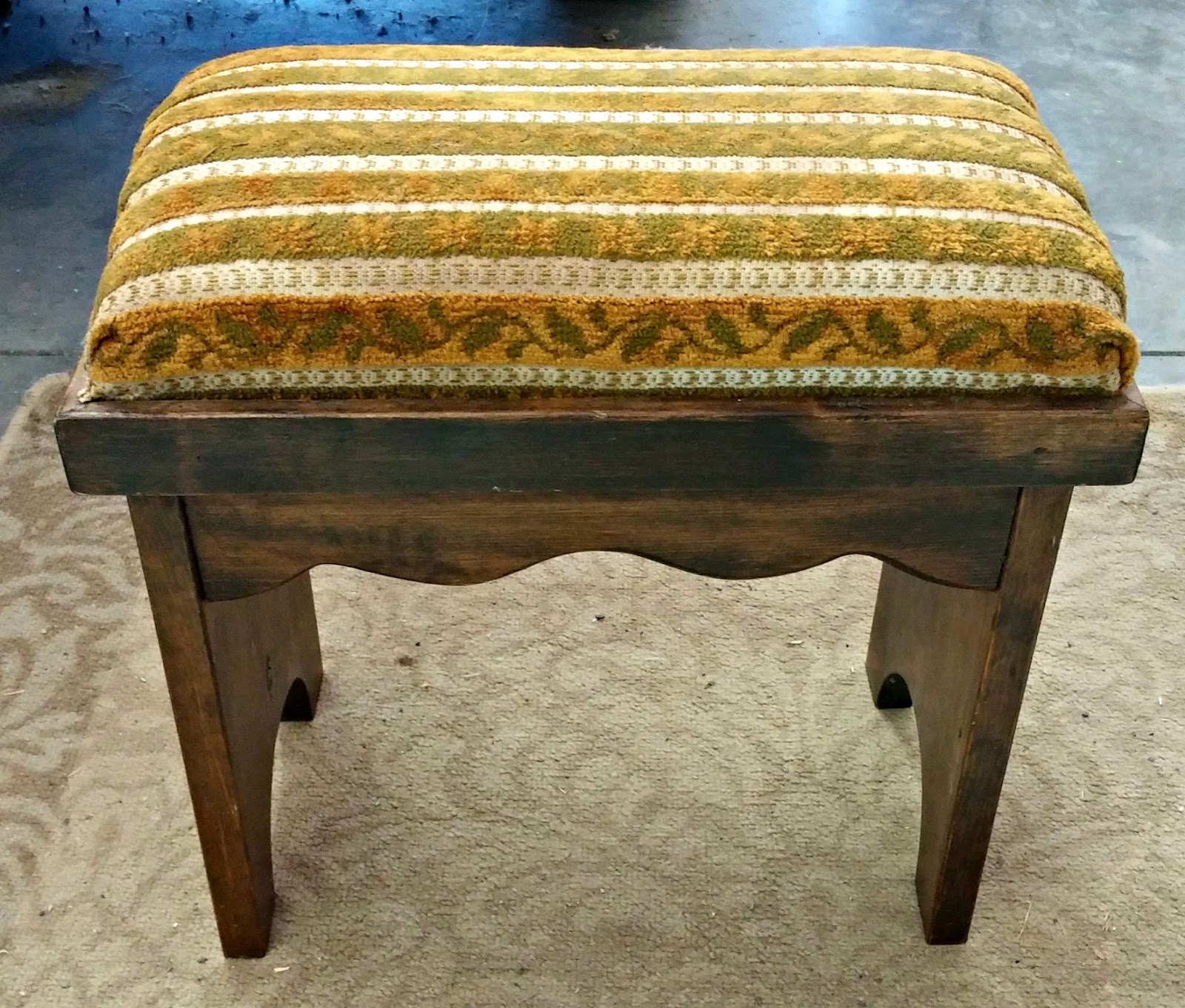 Sixties Footstool Makeover - Little Vintage Cottage