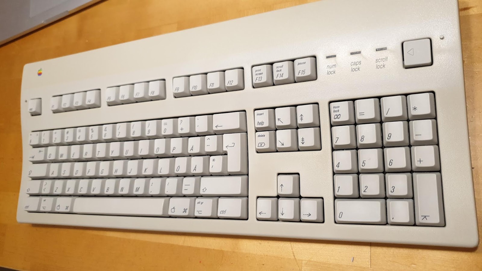 From an old mechanical keyboard to retro computer repairs, part 1
