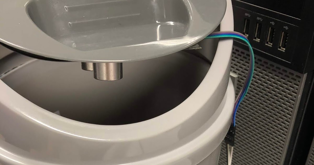 Smart trash bin monitoring system