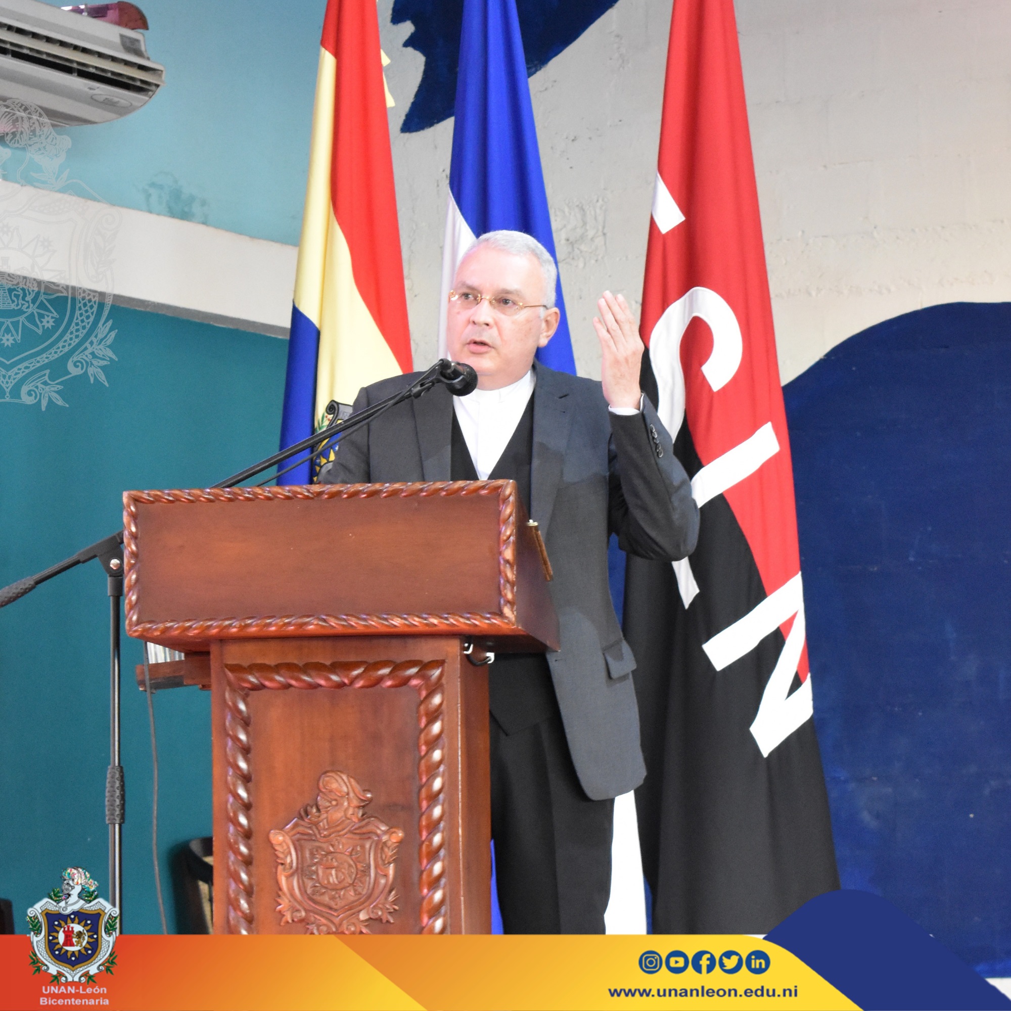 Conferencia Magistral Pbro. Tomas Ruiz, Fundador UNAN León, en el 209 ...