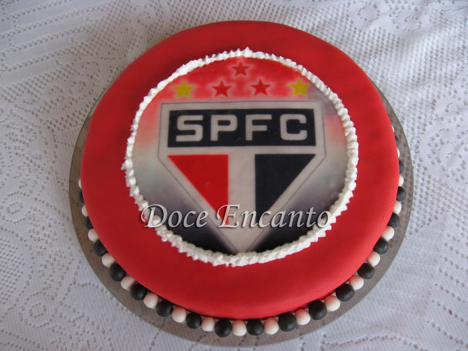 Doce Encanto: Bolos Decorados