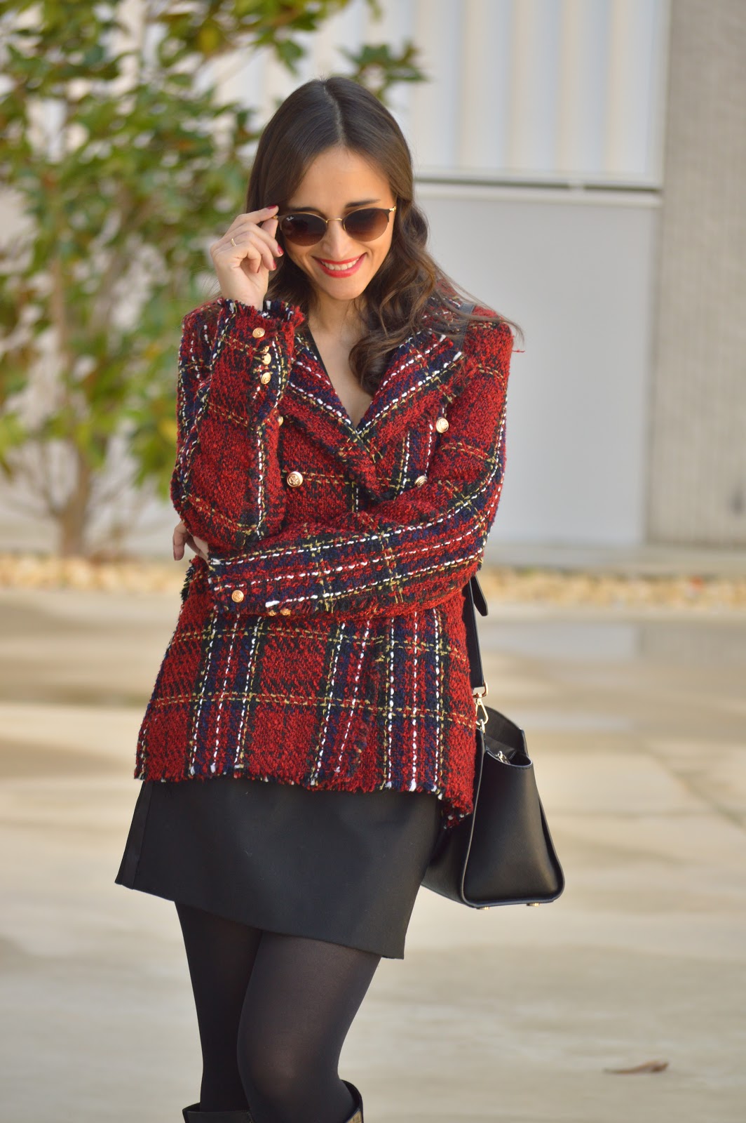1000 MANERAS DE VESTIR: red tweed