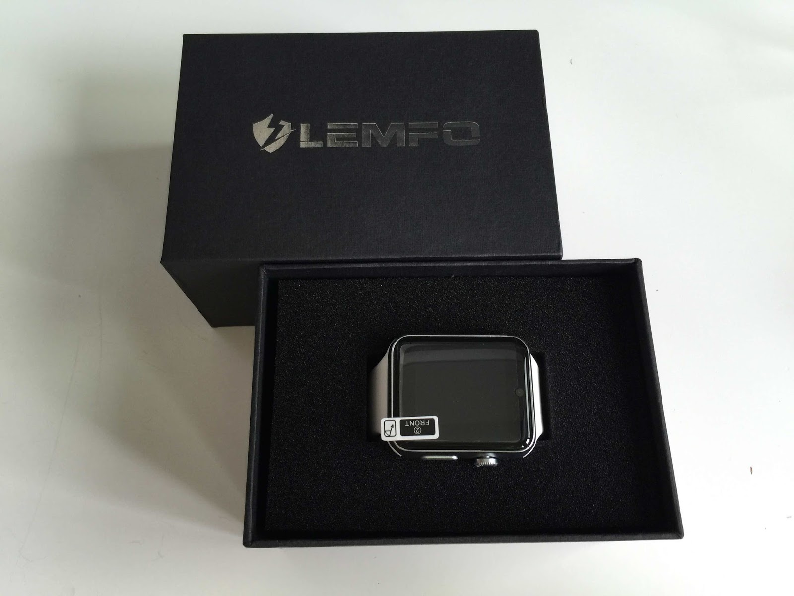 LEMFO LF07スマートウォッチ Android IOS両対応 標準SIMカードだけに対応 Gセンサー内蔵