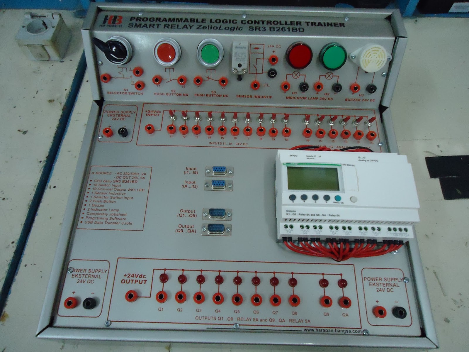 Laboratorium Teknik Elektro: Trainer dan Peralatan Pendukung Praktikum