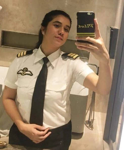 India's youngest female pilot - 25-year-old Ayesha Aziz from Kashmir ...