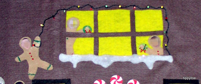 Tippytoe Crafts: Gingerbread House Class Display