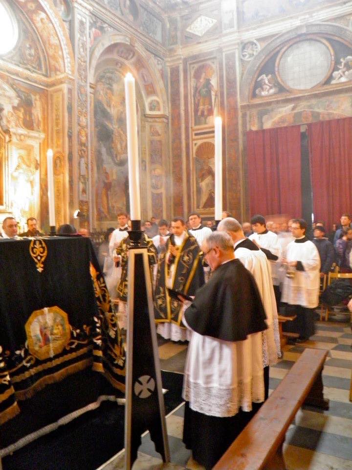 New Liturgical Movement: The Ambrosian Absolution at the Catafalque