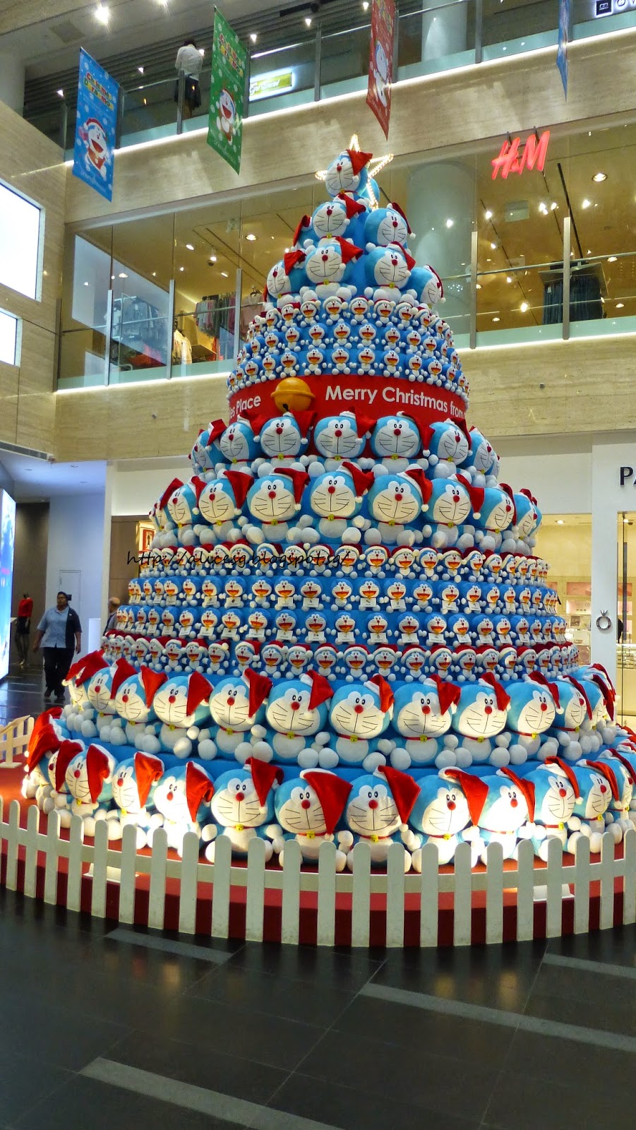 Alicesg-Singaporemyhome: Doraemon (Xiao Ding Dang) Christmas Tree at ...