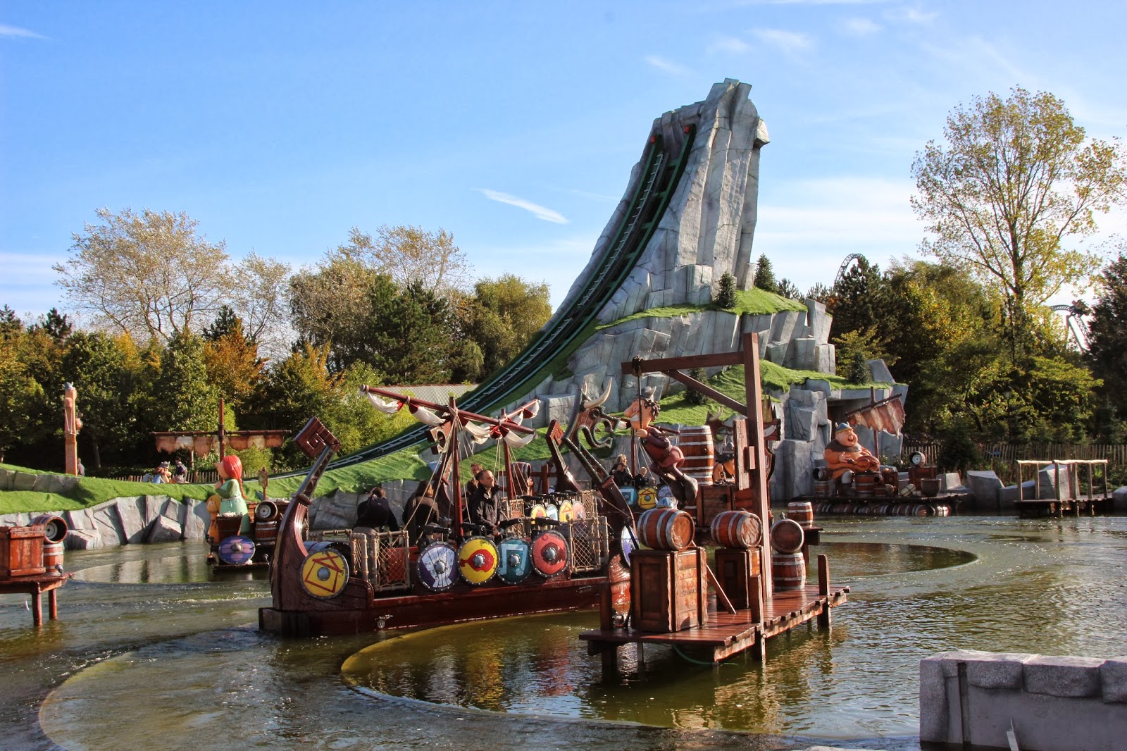 Plopsaland De Panne: www.ontdekdepanne.be Plopsa tickets, hotels ...