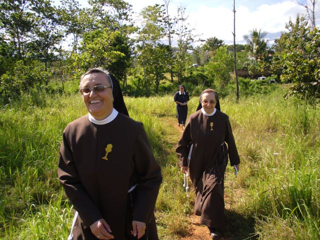 O AMOR DIVINO INFORMA: Correspondência de Ir. Maria Clara, osc e Ir ...