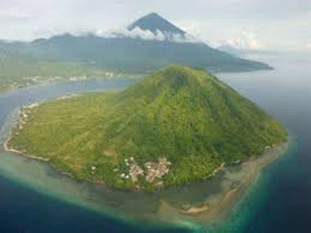 mamahtira: Visit Tidore Island - Wisata Sejarahnya Yang Memukau