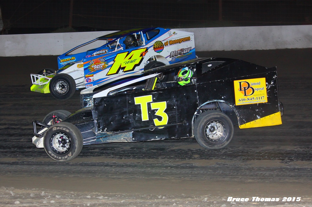 COWPATTY NATION: TOMMY SHEETZ RACES RYAN WATT (Bruce Thomas photo)