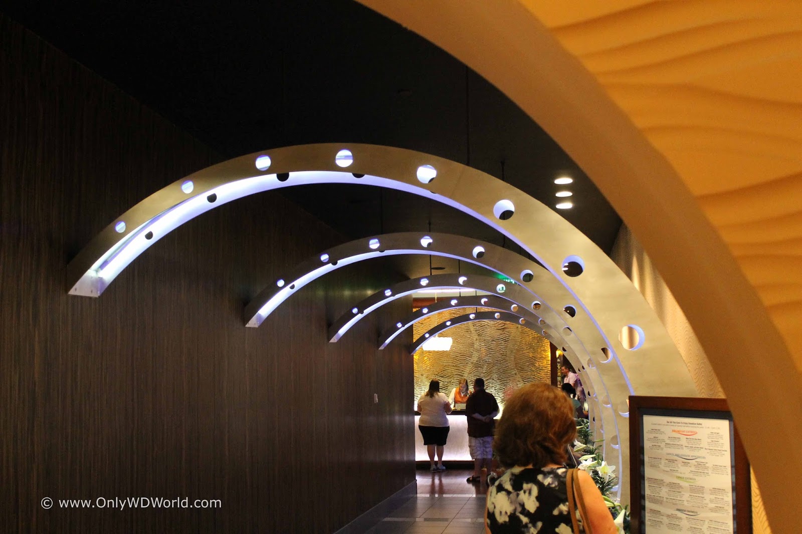 Review Of The Wave At Disney's Contemporary Resort | Disney World Blog ...