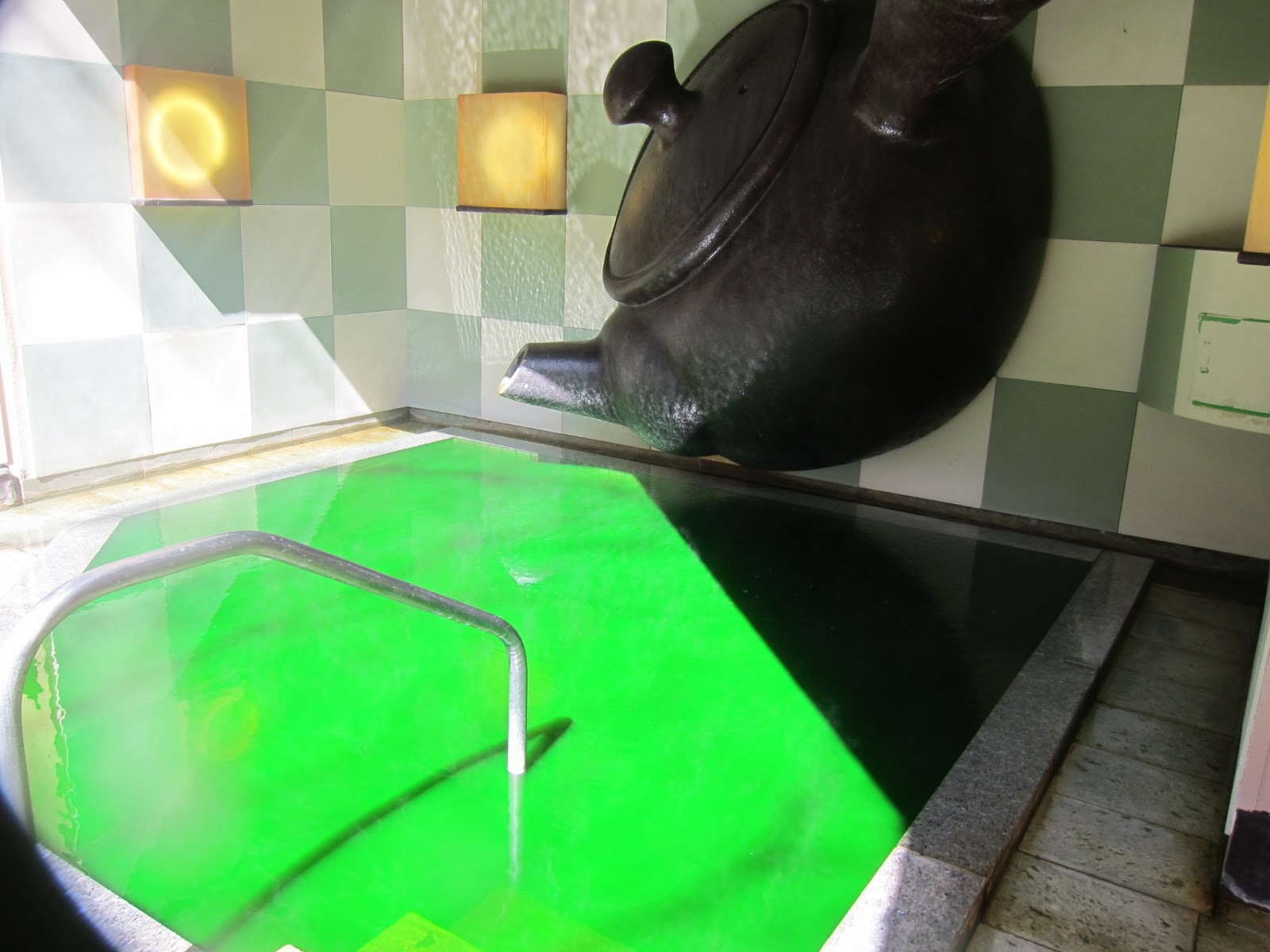 ITS MY LIFE. I'LL DO WHAT I WANT: Yunessun Hot Spring Theme Park