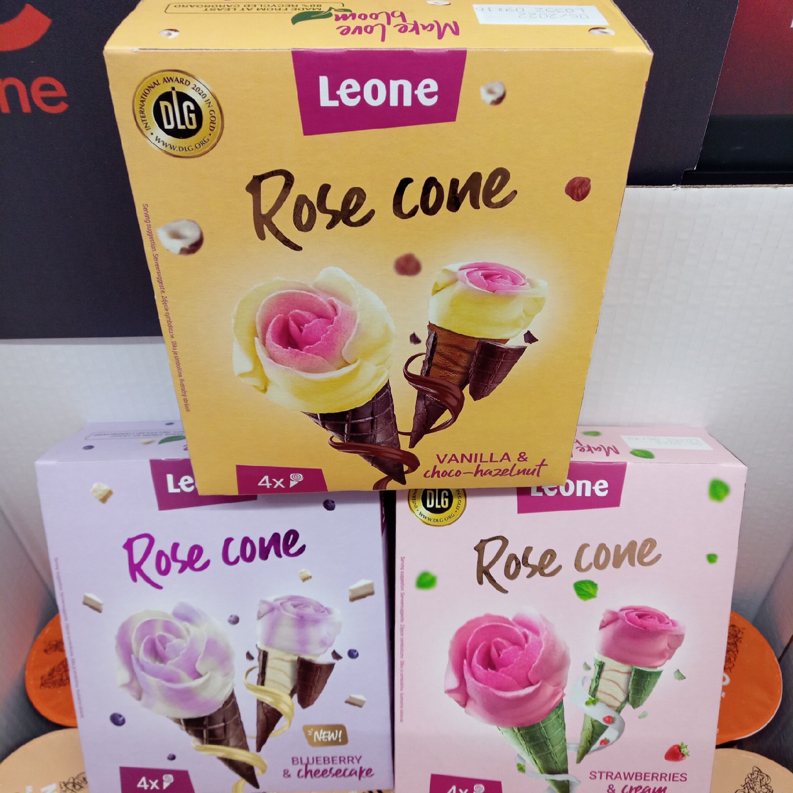 Supersupergirl's Food Reviews: Leone Rose Cones