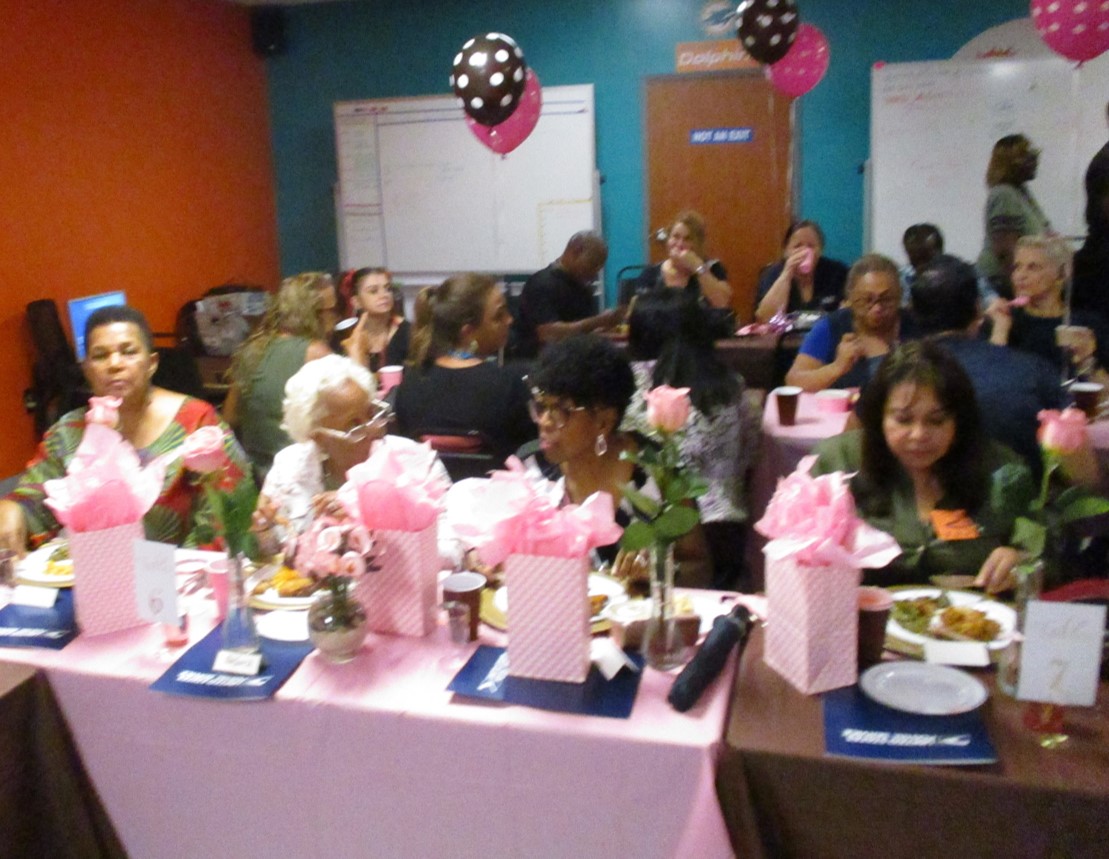 South Florida Postal Blog: 'Royal' Family Reunion in Opa-locka