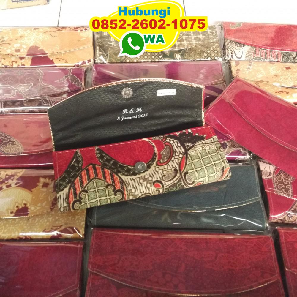 Dompet Batik Besar Dalam Furing | Souvenir Pernikahan