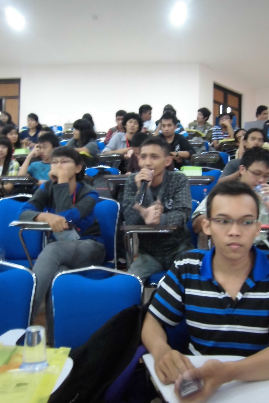 SEMINAR E-BUSINESS DAN TECHNOPRENEURSHIP UNIVERSITAS SATYAWACANA ...