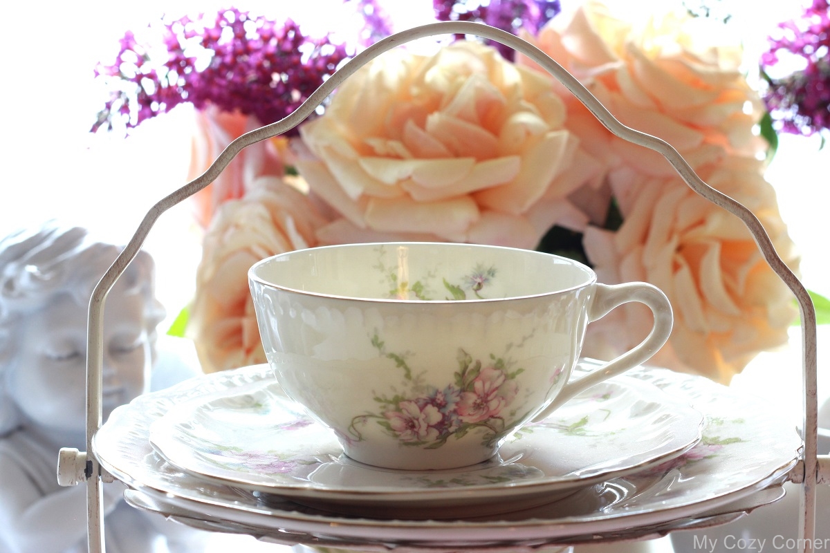 My Cozy Corner: Angel Tea Time