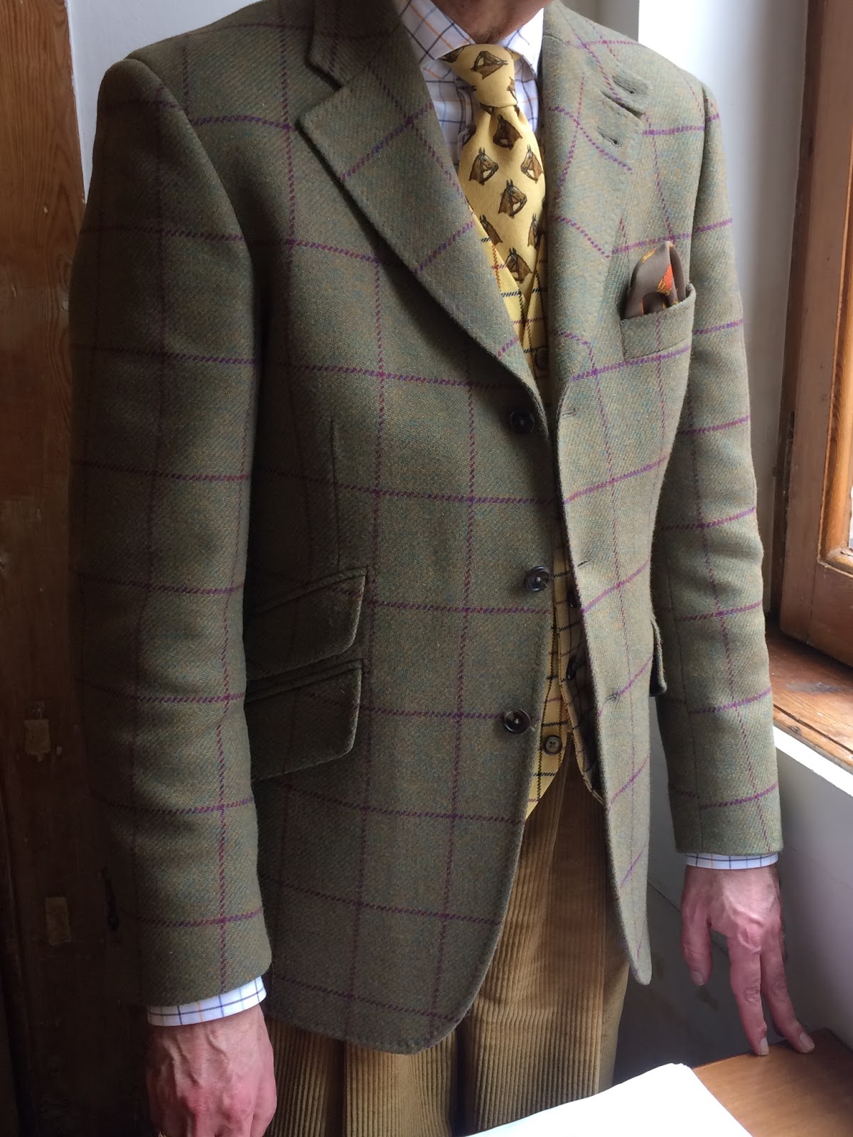 "Tweedland" The Gentlemen's club: JEEVES Short Trip to Lisbon wearing a ...