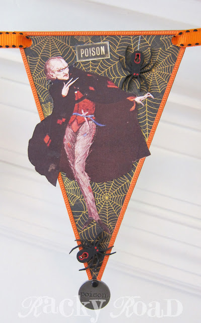 junk&stuff: Spooky Halloween Banner, with Medallion tutorial