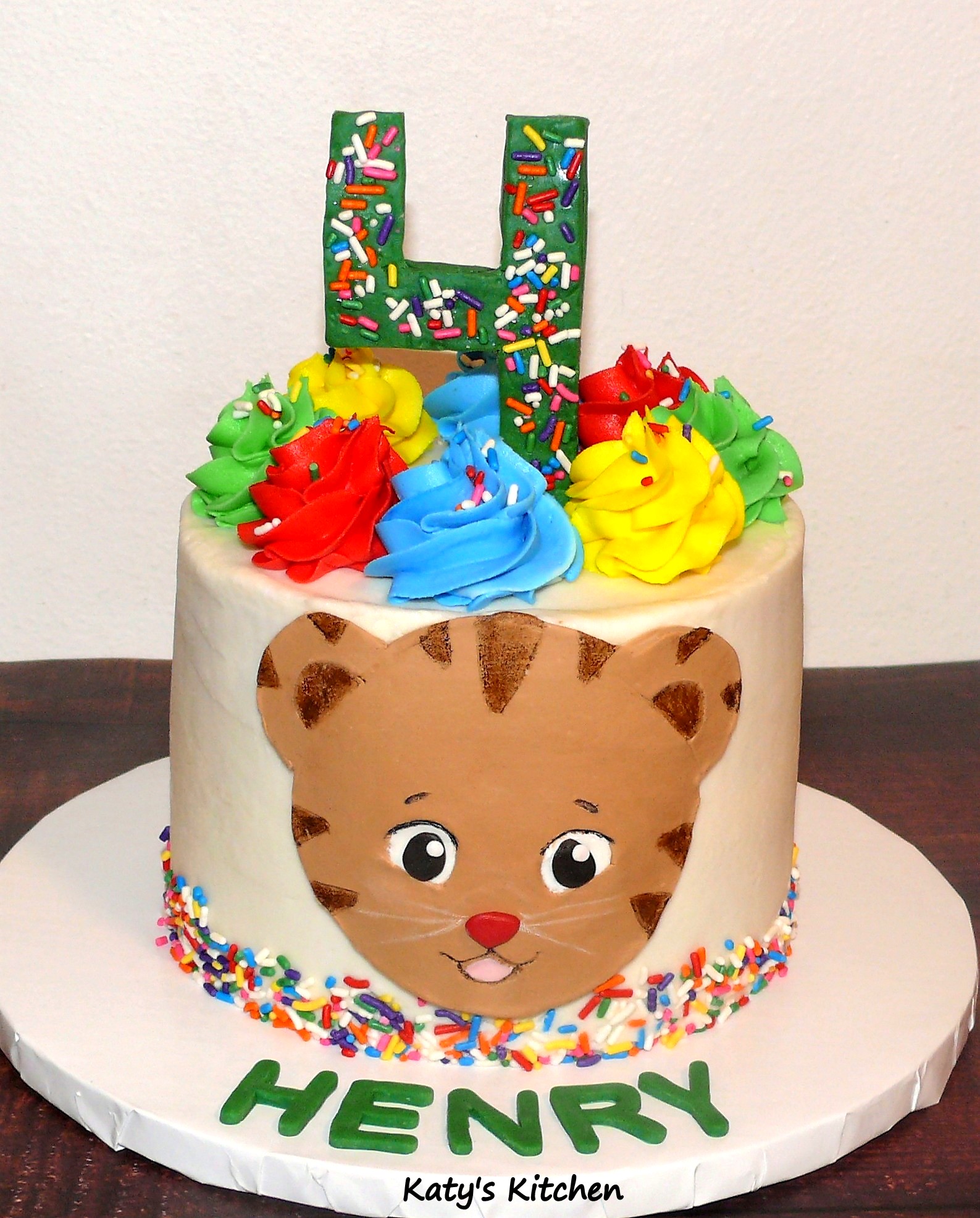 Katy's Kitchen: Daniel Tiger Birthday Cake