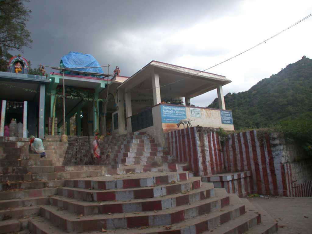 Tamilnadu Tourism: Mavoothu Vellappar Temple, Theni
