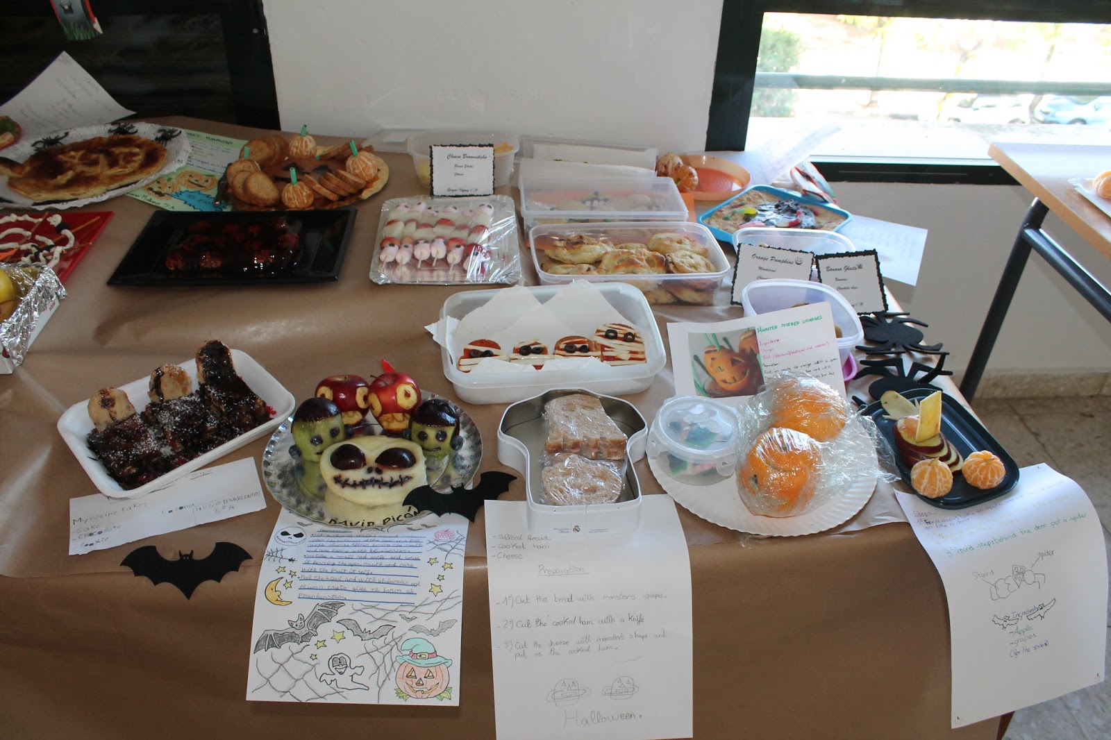 PRIMARY: HALLOWEEN PARTY AT SCHOOL