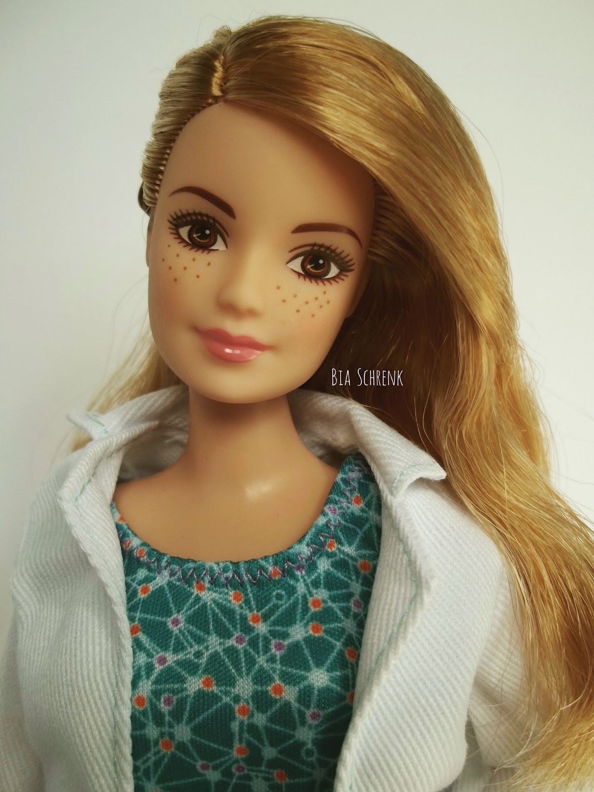 Hausderpuppen: Barbie® Scientist Career Doll With Microscope DVF60
