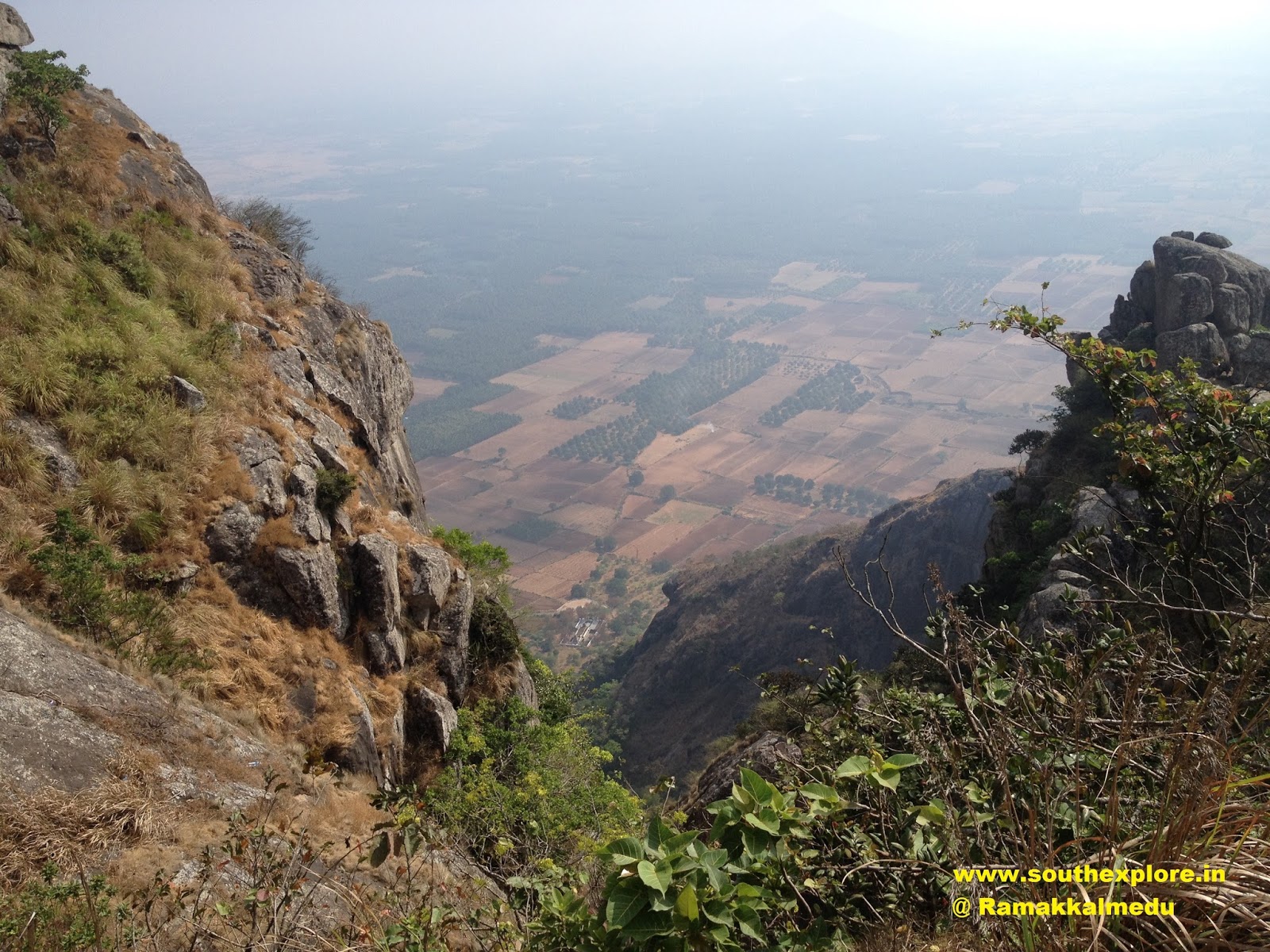 RAMAKKALMEDU IDUKKI-KERALA | STATUE OF KURAVAN AND KURATHI | WIND FARM ...