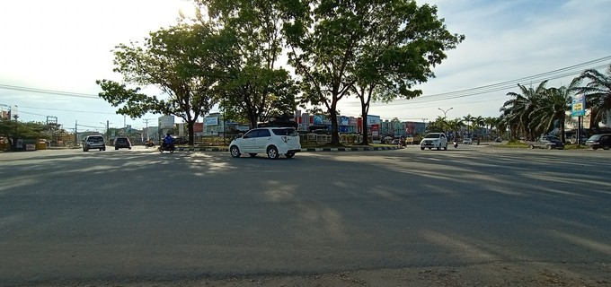 Menjelajah Pesisir Timur Kota Kendari Melintasi Bundaran Tank Menuju ...
