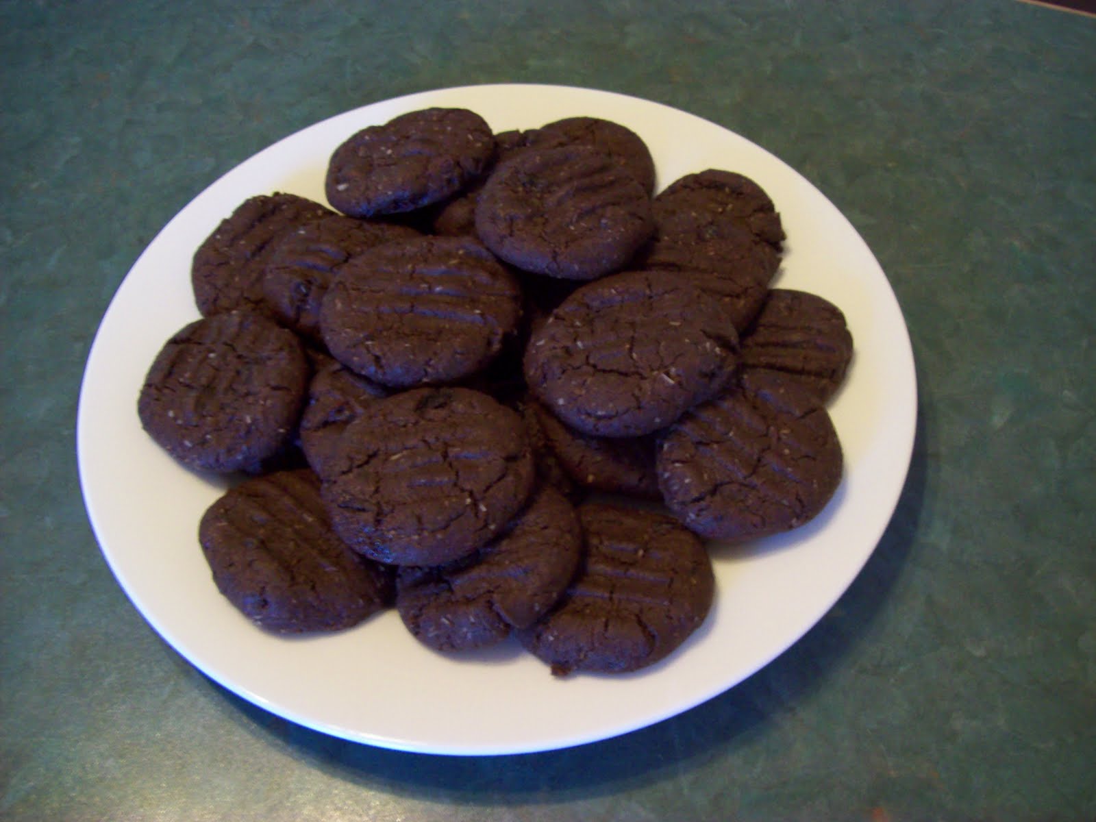 The Vegan Apprentice: Chewy Cherry Ripe Cookies