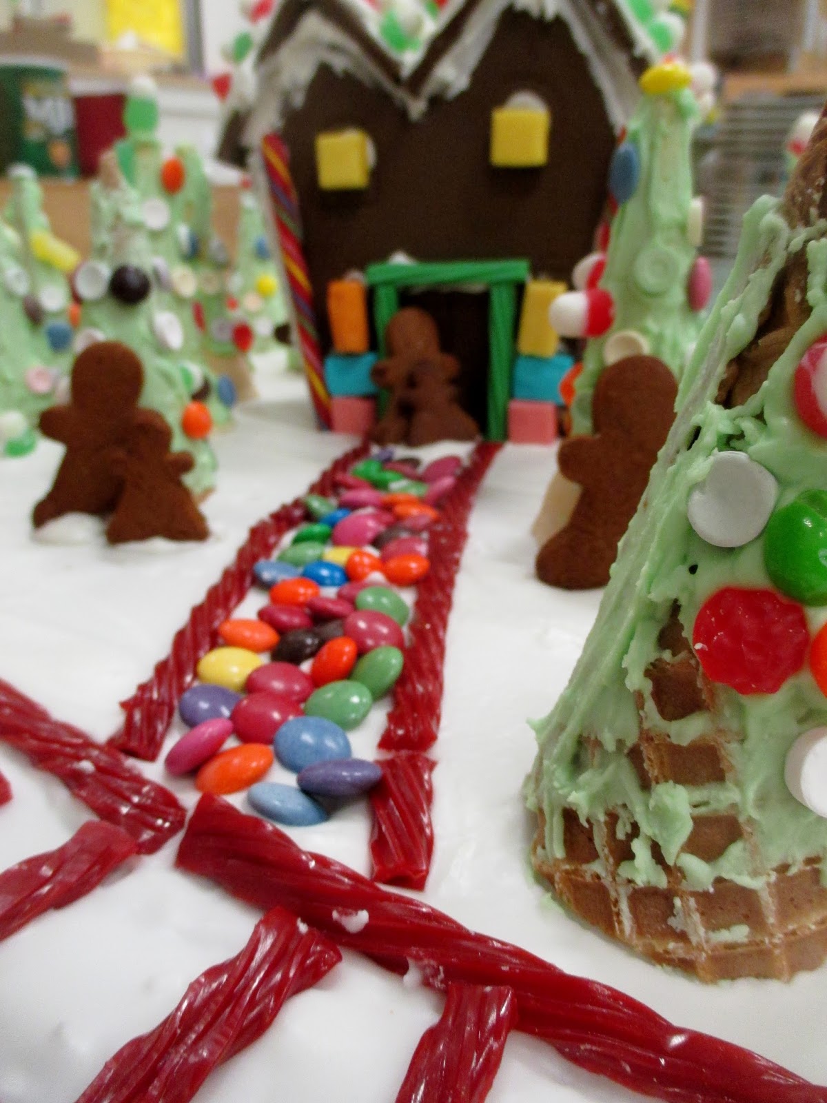 StrongStart: Gingerbread Creation Donation