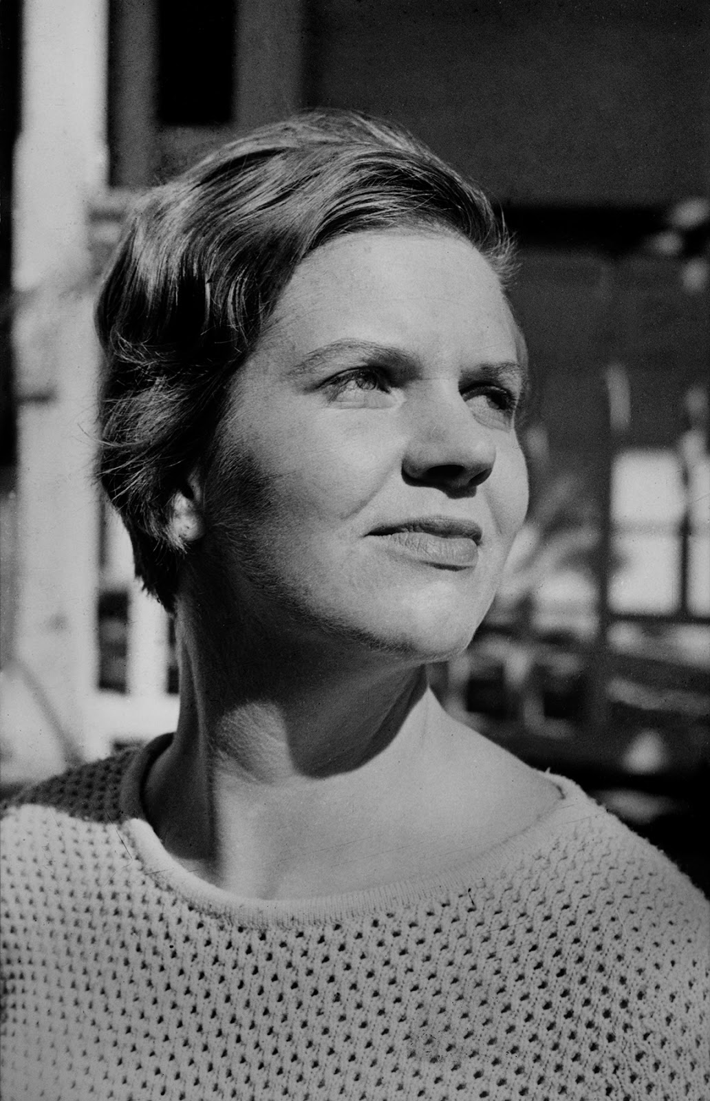 Curtain Up! Acting women talk about their lives