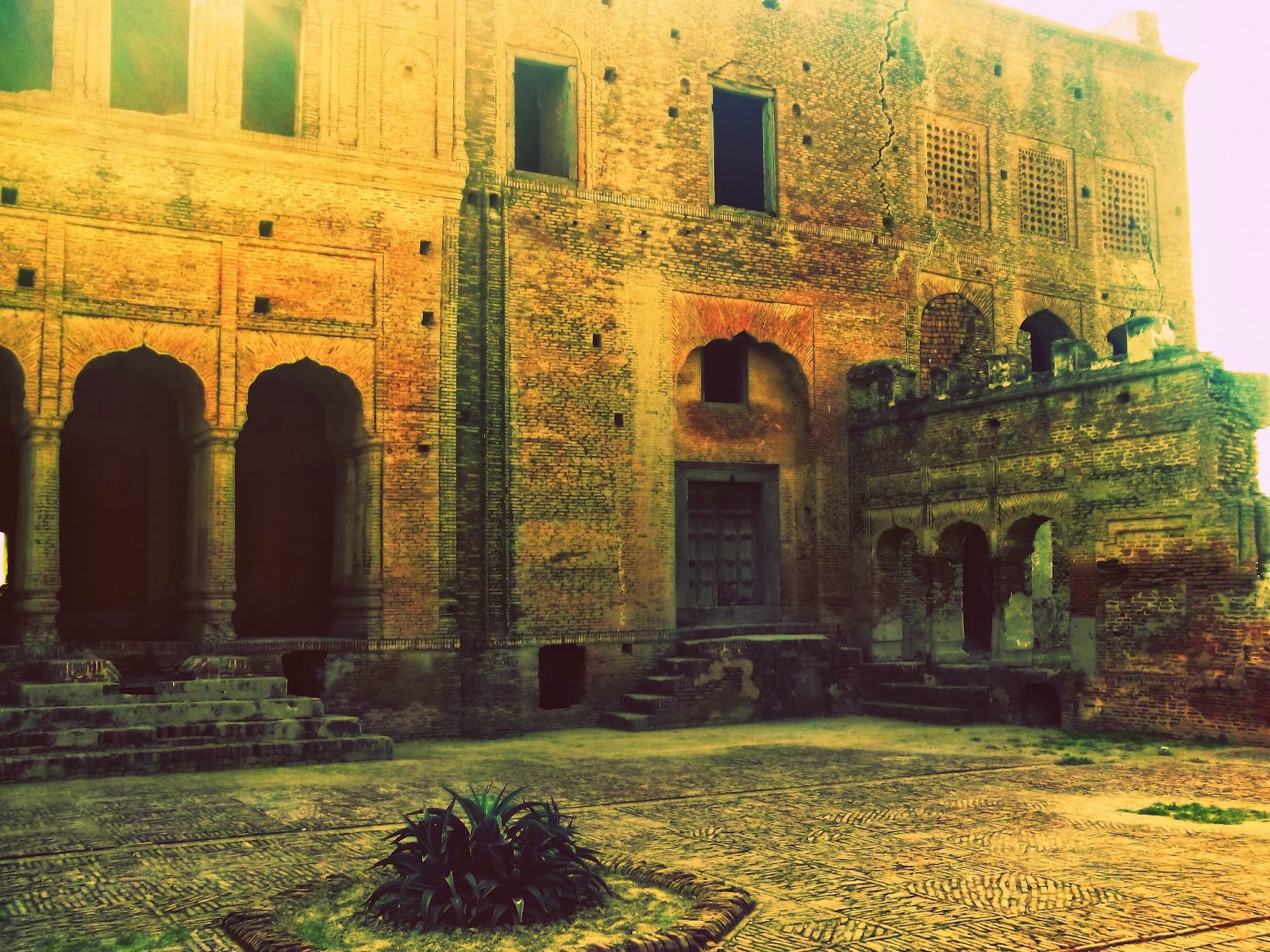 Sohni Dharti - Pak Watan: The Historic Landmarks of Sheikhupura