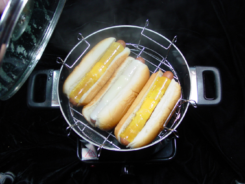 Texas Kitchen: "The Hotdog Ez Bun Steamer" and "The Steamie 3 pc System"