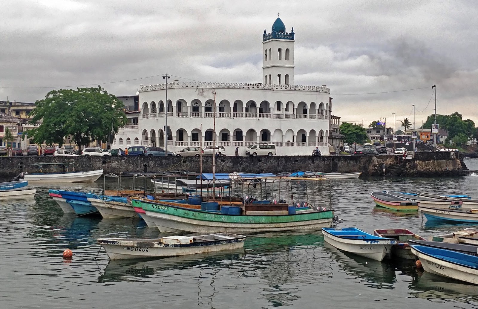 the viewing deck: Budget Solo Week-end Trip in Rainy Comoros