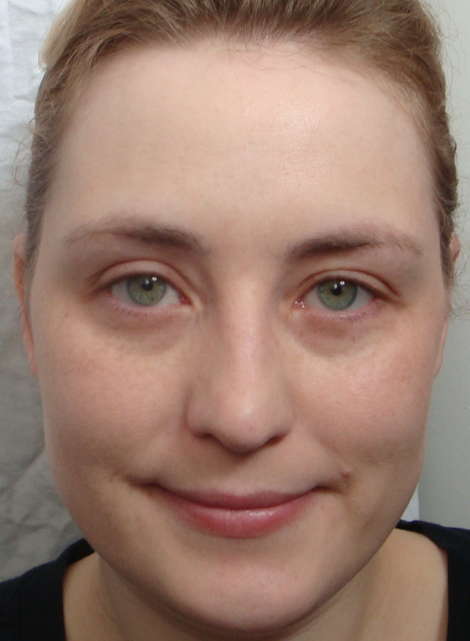 Green eyed Monster!: Estee Lauder's Invisible Fluid Makeup...was an ...