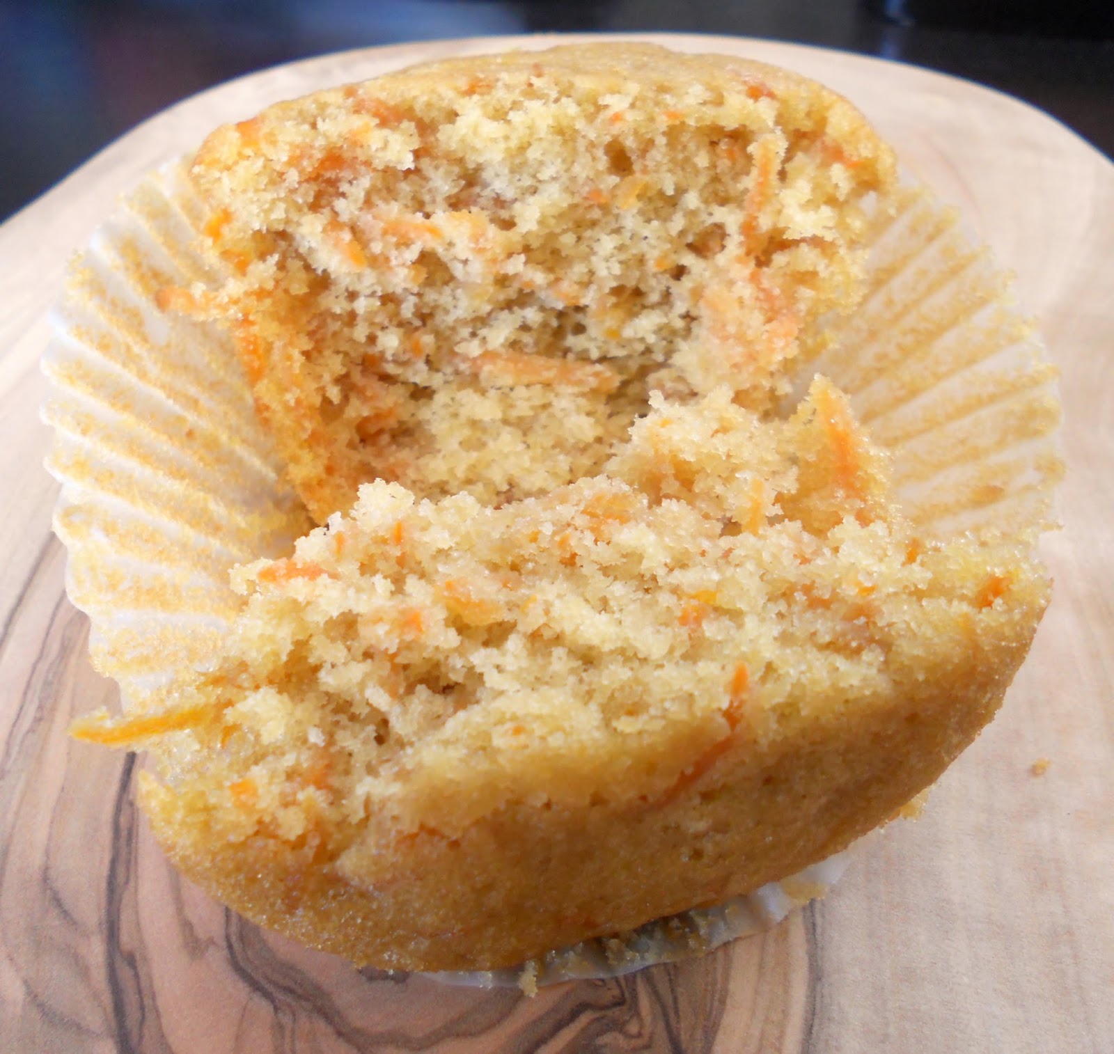 Efreet in the Oven: [Cupcake Portraits] Discworld Personalities: Carrot ...