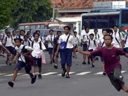 pengetahuanku: tawuran antar pelajar semakin merajalela